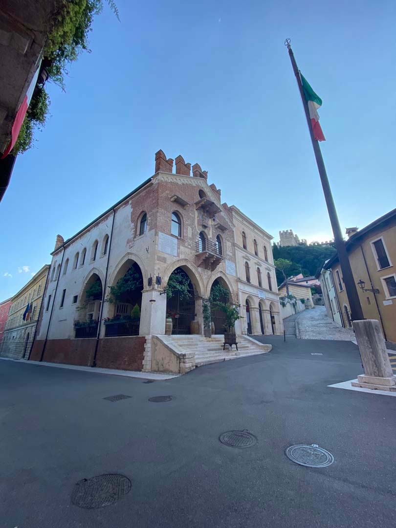 Soave, the white wine with a thousand souls...regrouped in 33 new ...